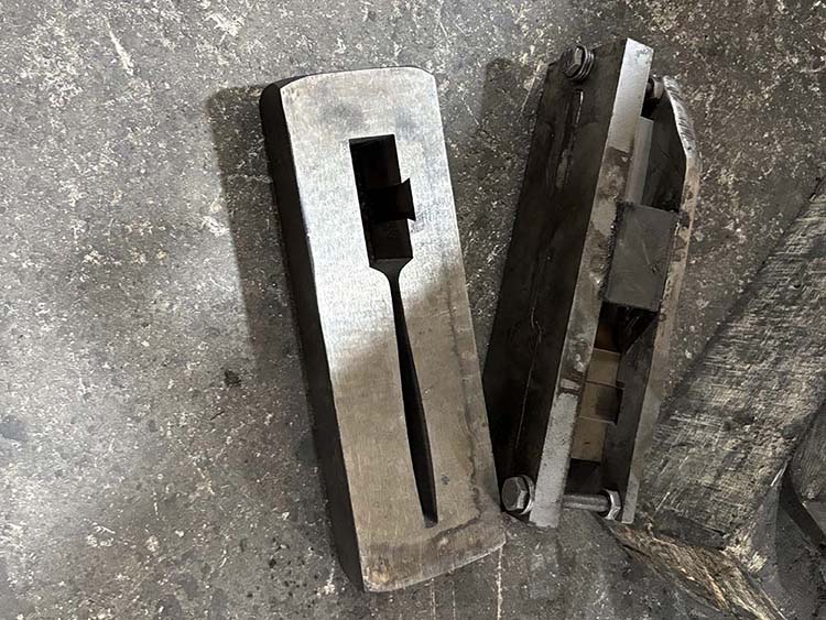 How long does it take to produce a custom mold for new cutlery designs ...