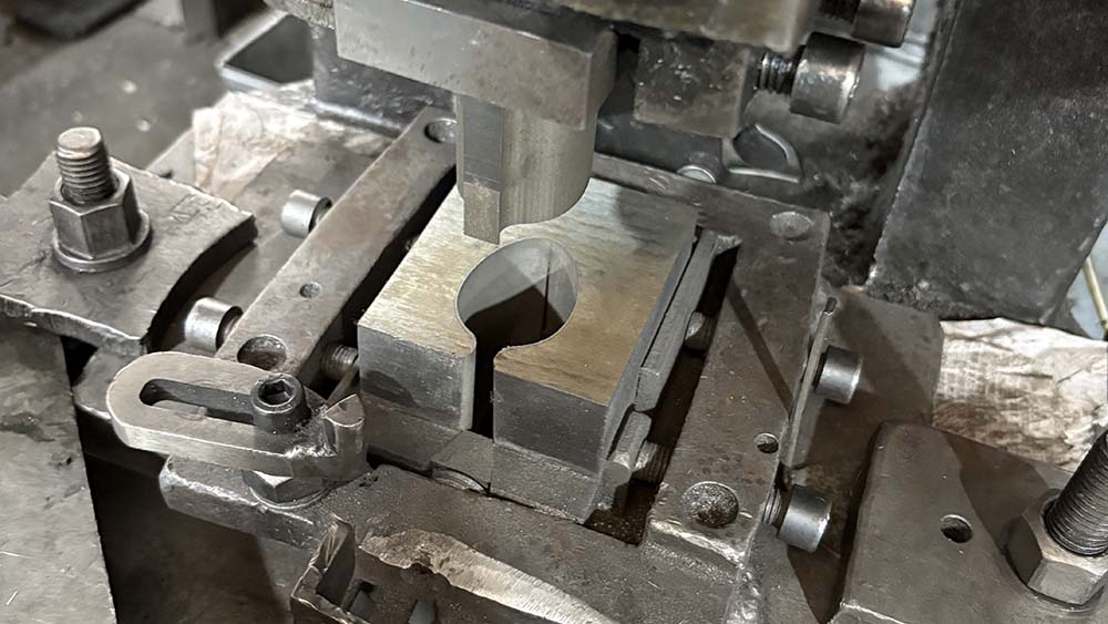 How long does it take to produce a custom mold for new cutlery designs ...